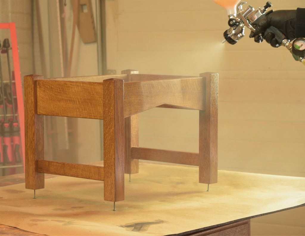 Spraying Shellac with an LX-20 HVLP from Fuji Spray Systems - Woodworking