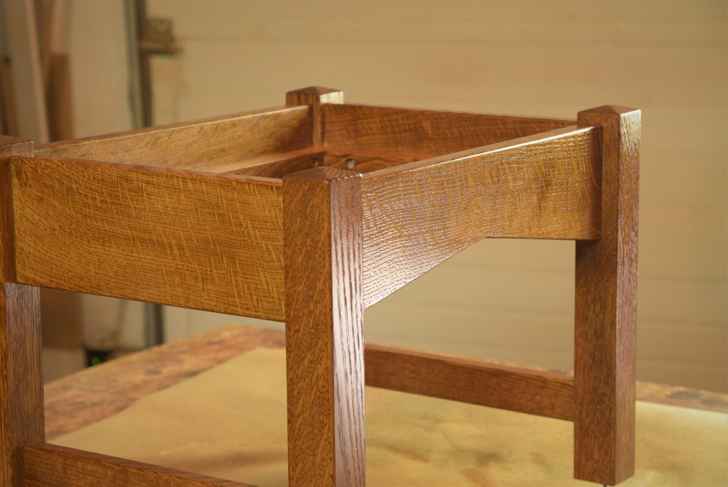 Spraying Shellac with an LX-20 HVLP from Fuji Spray Systems - Woodworking